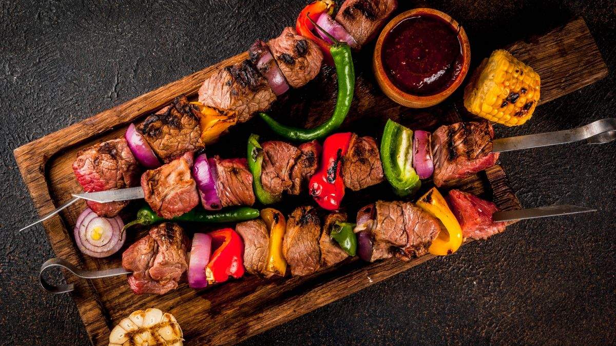 Як приготувати соковитий шашлик – 6 найкращих маринадів
